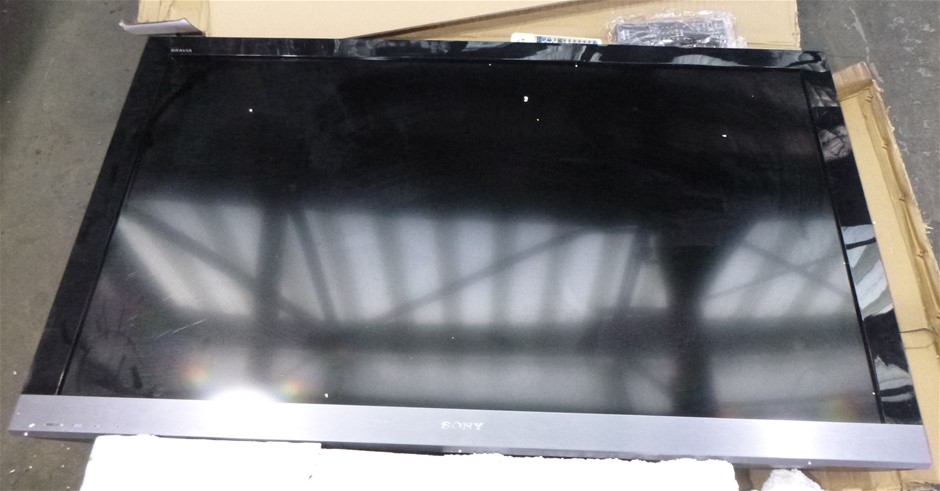 Sony Bravia KDL-55EX500 55" LCD TV with Wall Mount Auction (0114 ...