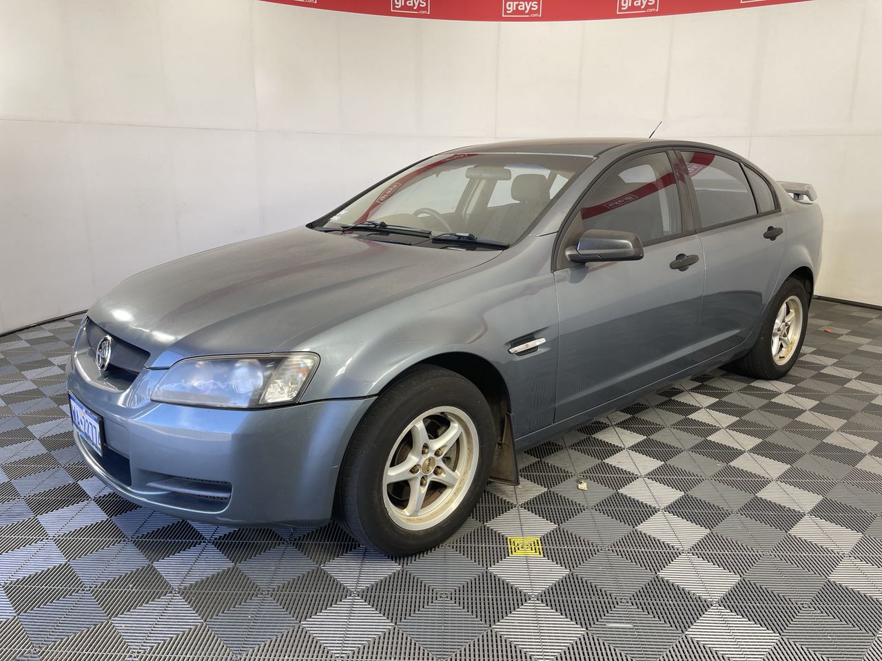 2006 Holden Commodore Omega VE Automatic Sedan Auction (0001-9039909 ...