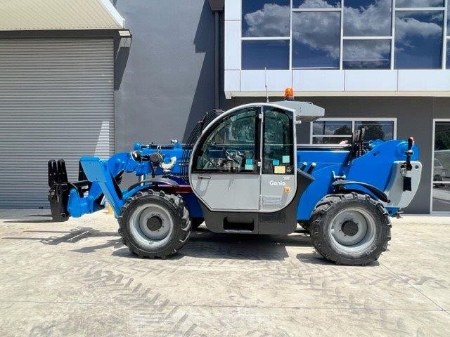 2012 Genie GTH40.13 Telehandler with Forks & 4 in 1 Bucket Auction ...