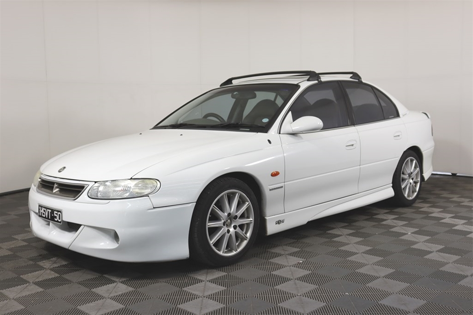 1998 HSV VT Senator Signature 220i V8 Automatic Sedan Auction (0001 ...