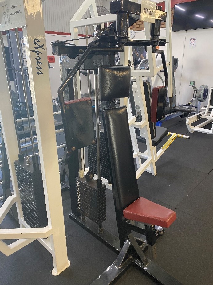 Cal Gym Pec Deck Auction (0008-7043965) | Grays Australia