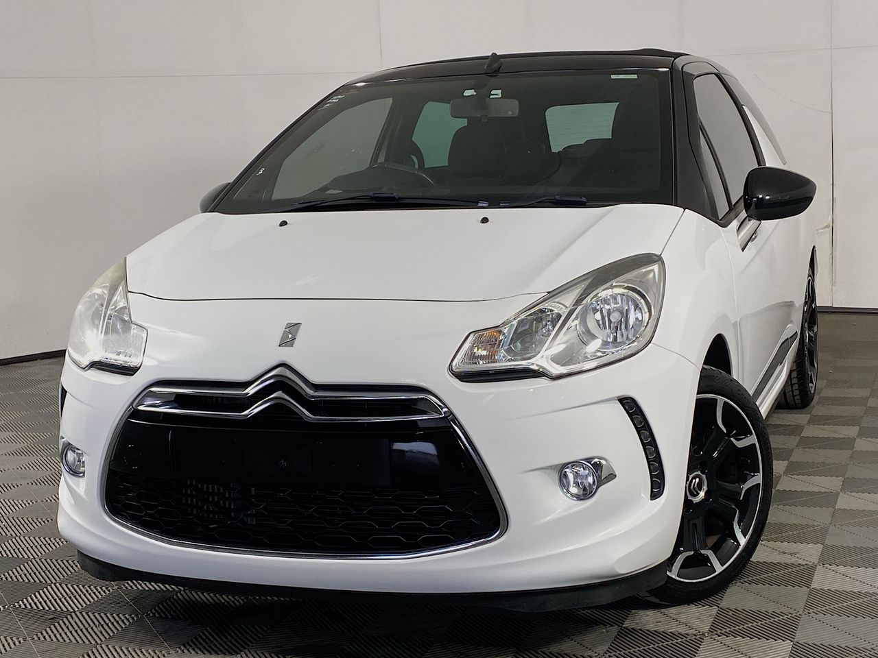 2013 Citroen DS3 DSPORT Manual Coupe Auction (0001-20076308) | Grays ...