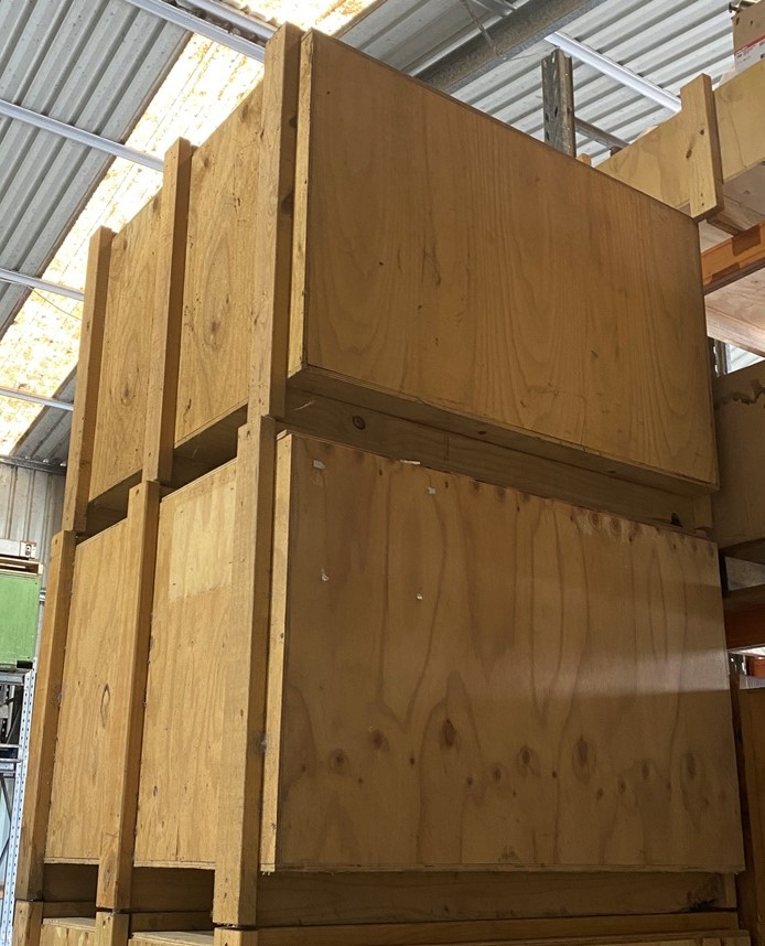 TIMBER SHIPPING CRATES WITH LIDS Auction (0059-5052165) | Grays Australia