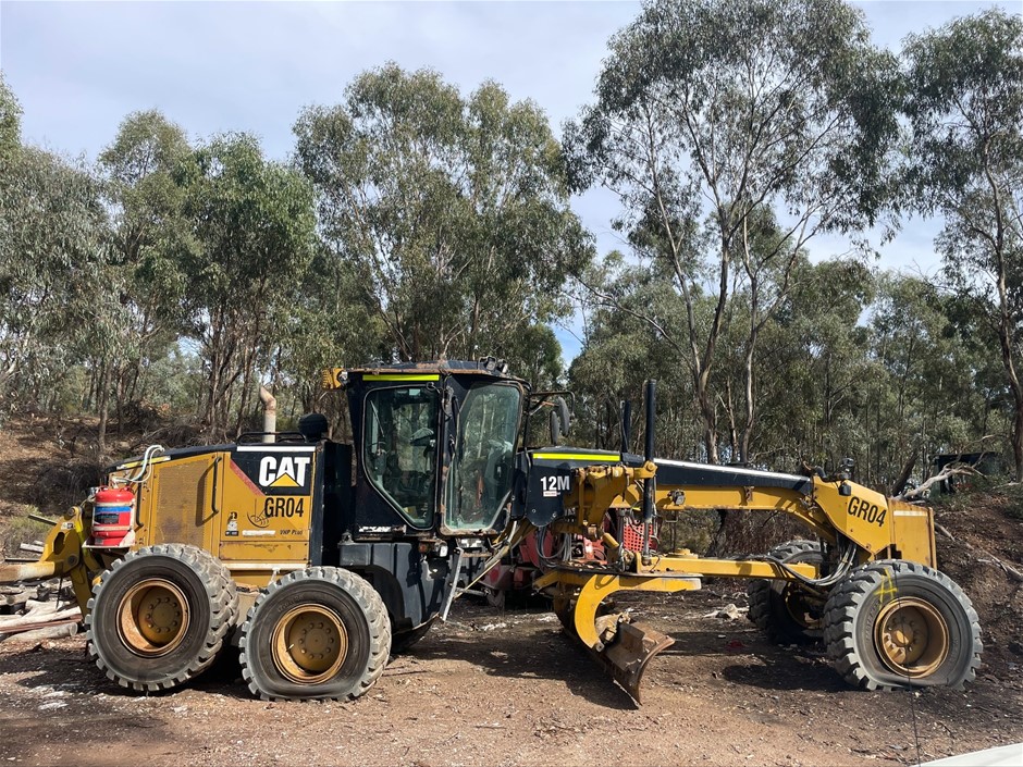2016 Caterpillar 12M Motor Grader with Blade and Ripper Auction (0003 ...