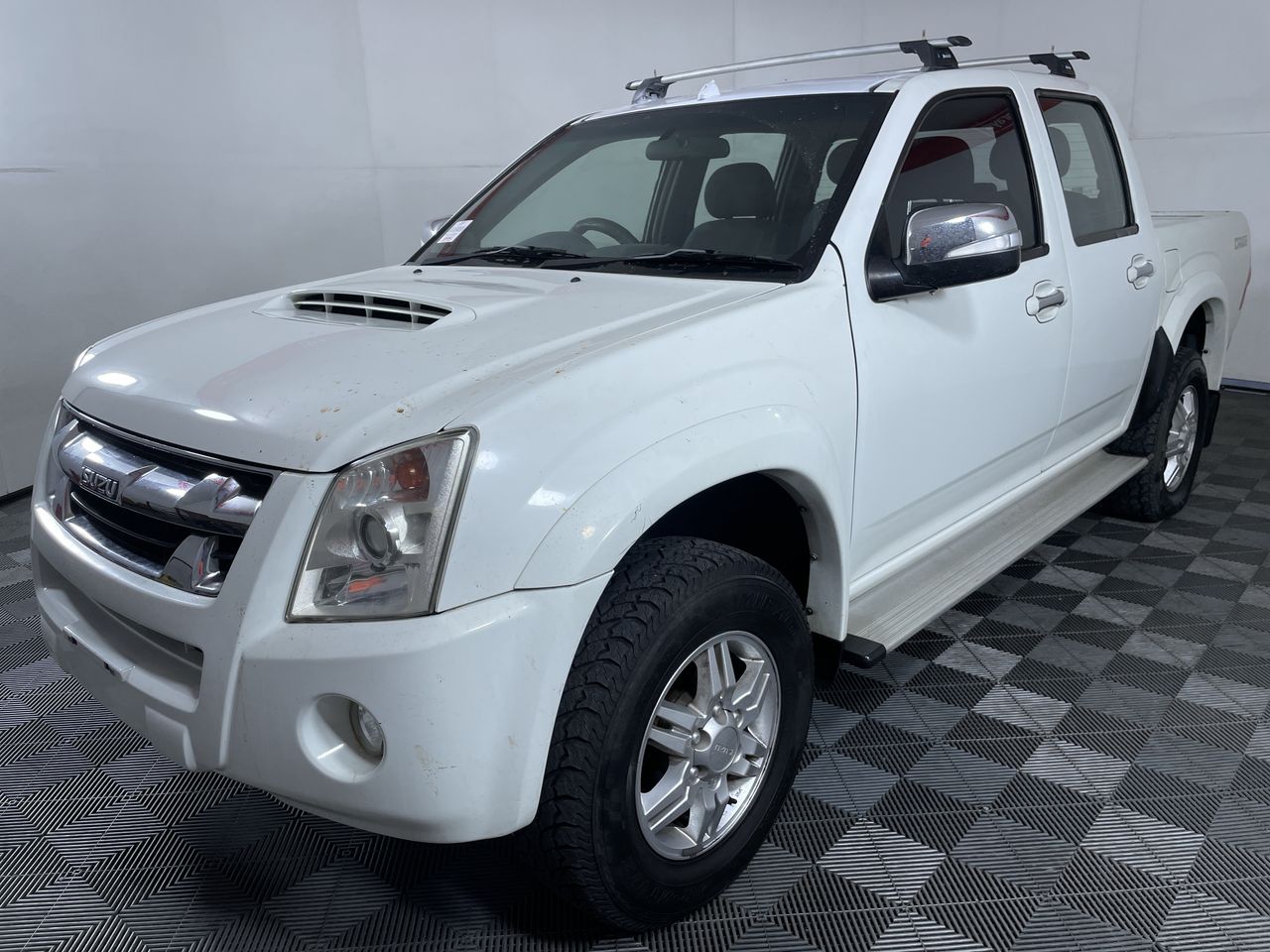 Isuzu D-MAX 4X2 LS Turbo Diesel Automatic Dual Cab Auction (0001 ...