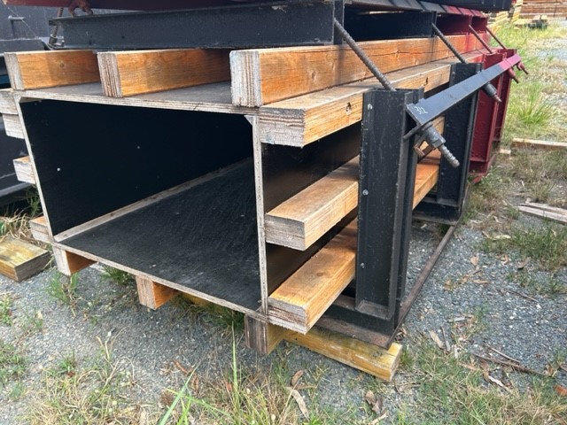 Qty 1 Ply Column Box Auction (0312-7044091) | Grays Australia