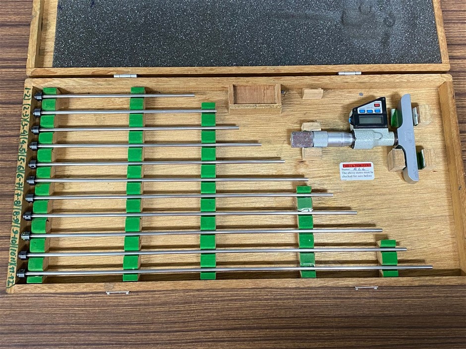 Mitutoyo DMC4 - 12"DM Depth Gauge Set Auction (0457-3025023) | Grays ...