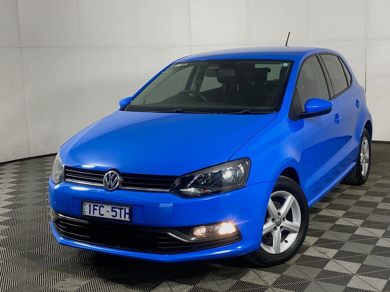 2016 Volkswagen Polo 66TSI TRENDLINE 6R Automatic Hatchback Auction ...