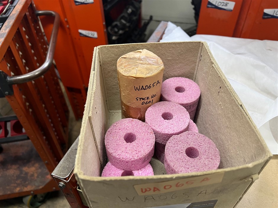 Box of Kinik Grinding Wheels Auction (1864-3025026) | Grays Australia