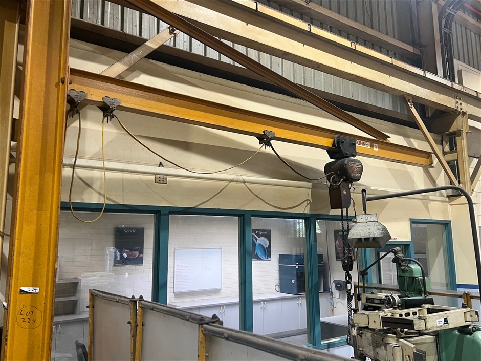 Radial Arm Jib Crane Auction (0224-3025024) | Grays Australia