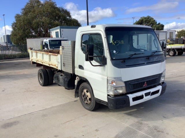 2005 Mitsubishi Canter 7/800 4 x 2 Tipper Truck Auction (0001-9042684) | Grays Australia