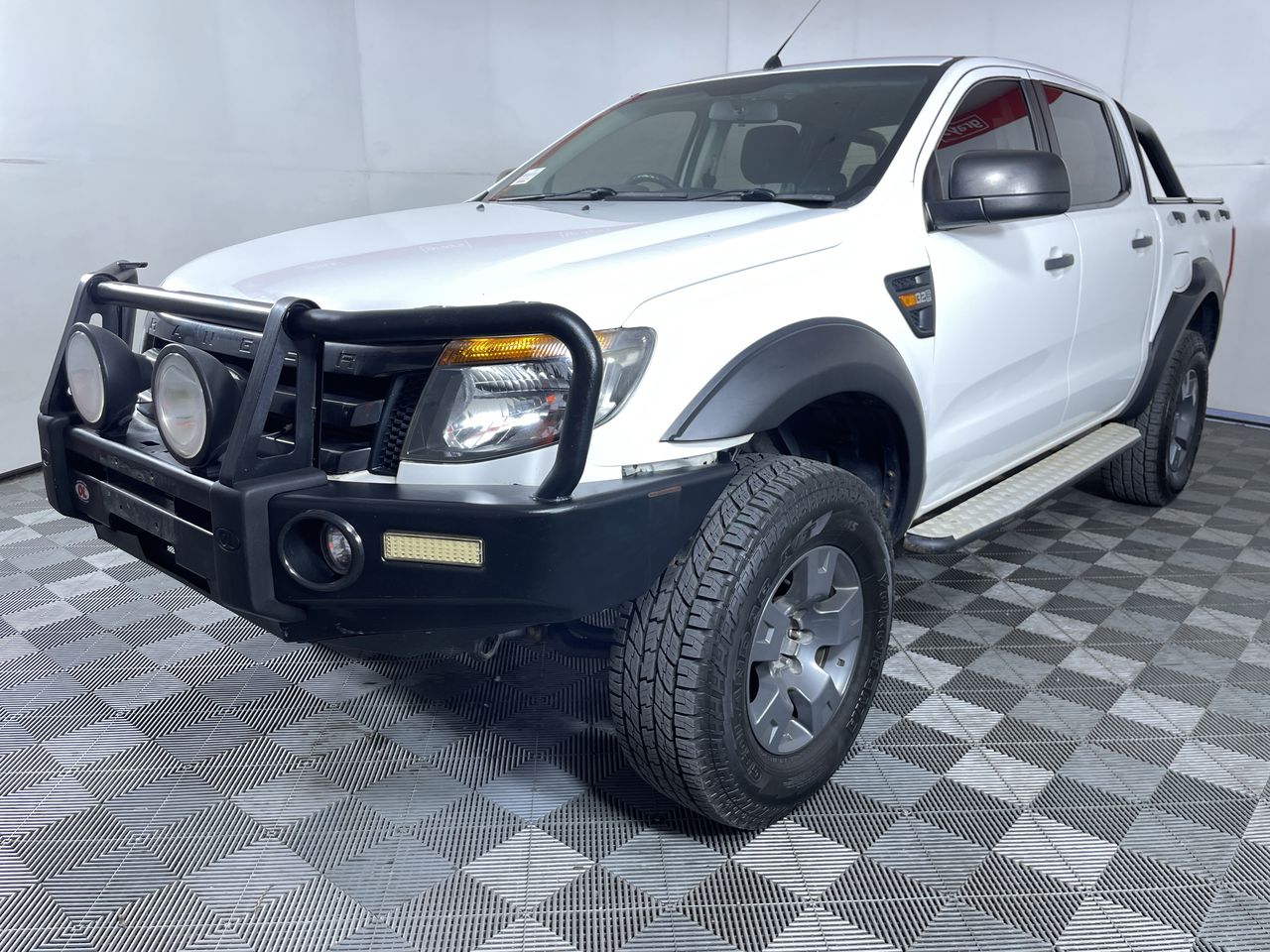 2013 Ford Ranger XL 4X4 PX Turbo Diesel Manual Crew Cab Chassis Auction ...