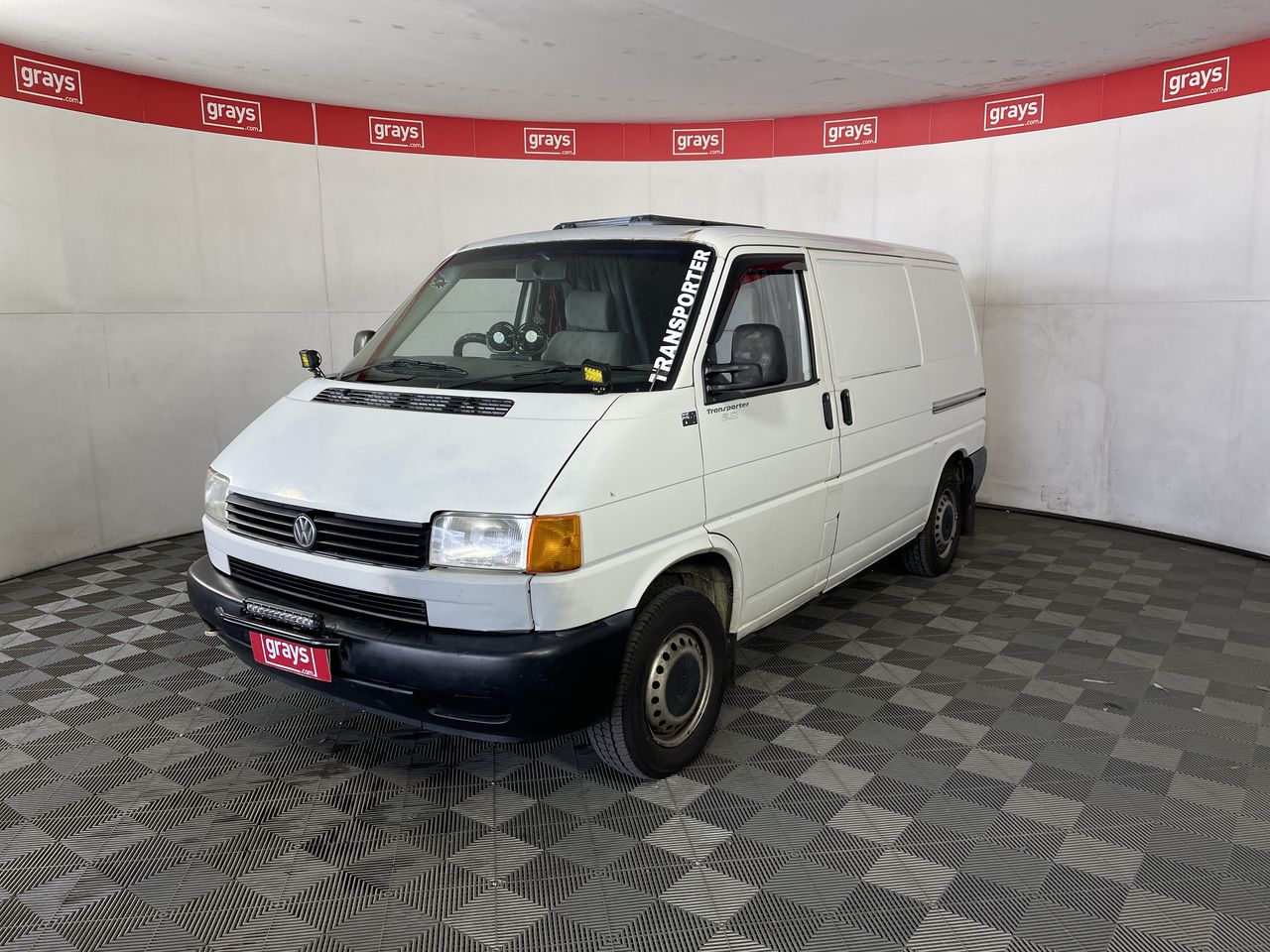 1997 Volkswagen Transporter 2.0 Manual Van Auction (0001-10332340 ...