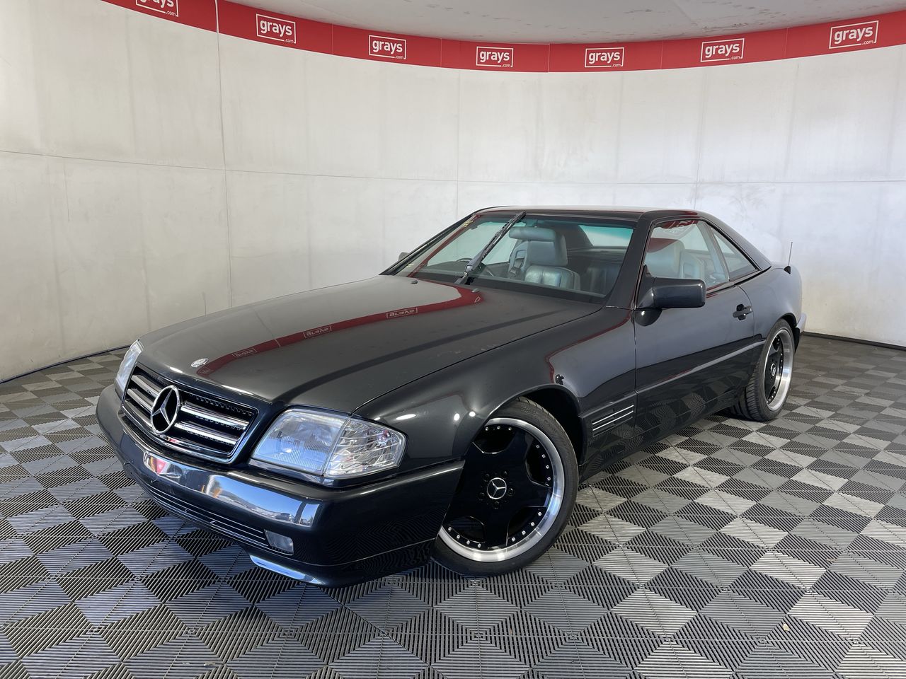 1990 Mercedes Benz SL500 Automatic Sedan Auction (0001-10053042 ...