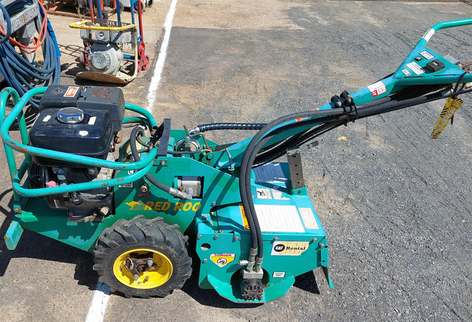 RED ROO ROTARYHOELGE Rotary Hoe - Heavy Duty - Petrol Auction (0013 ...