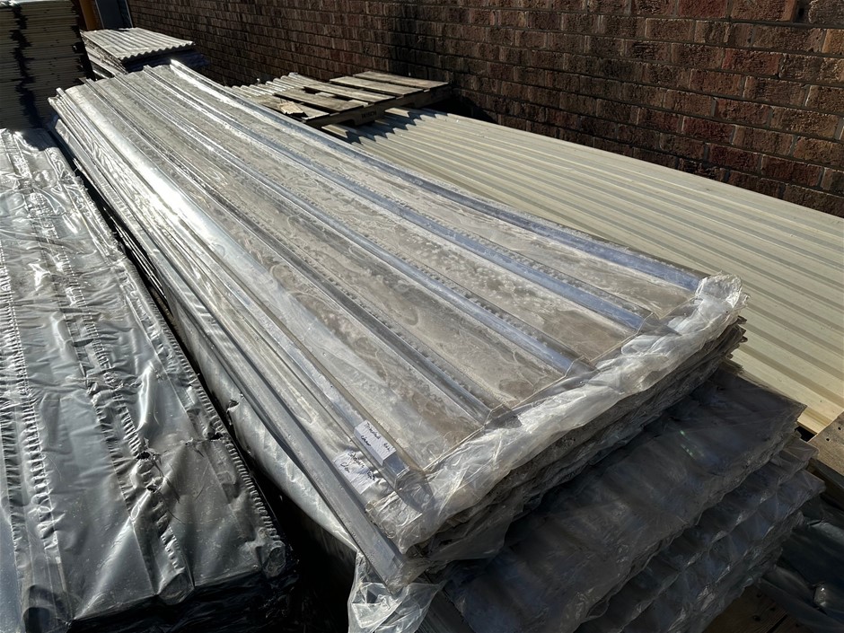 Pallet of Corrugated Clear Polycarbonate Sheets - Total RRP $10164.48 ...