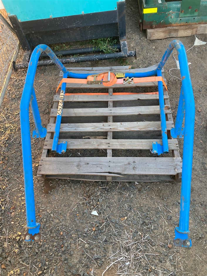 2015 Genie Operator Protection Structure (Roma) Auction (0147-7050879 ...