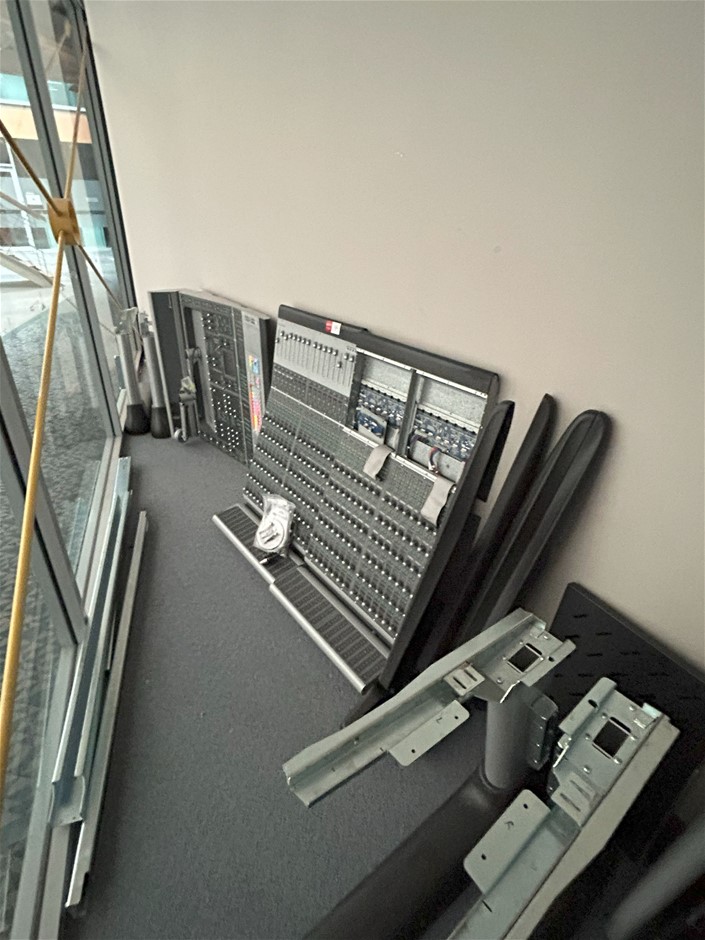 AVID ICON D- Control Panels including: Auction (0289-5052572) | Grays ...