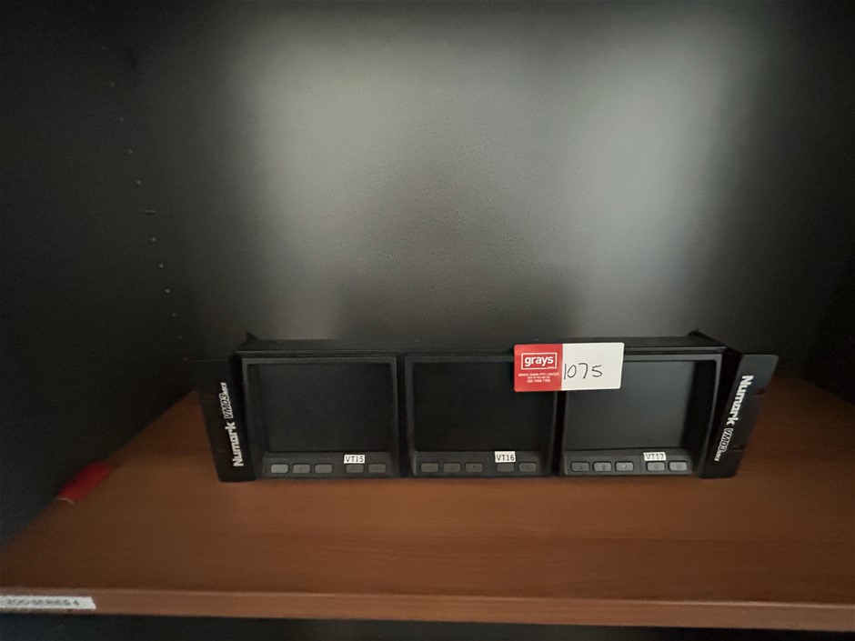 1 x NUMARK VM03 Mark11 3 Screen Video Monitor Auction (1075-5052723 ...