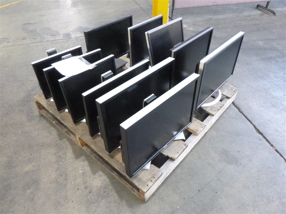 Bulk Pallet Of Assorted Dell Monitors Auction (0124-5052788) | Grays ...