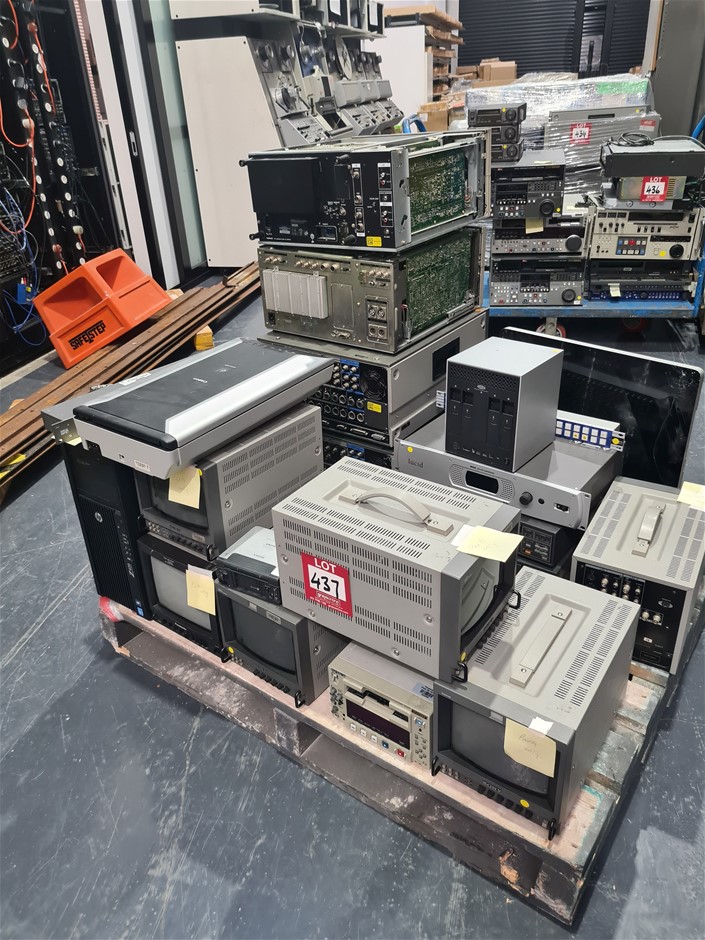 Pallet of Asstd Audio/Visual/Electronic Components (for parts/repairs ...