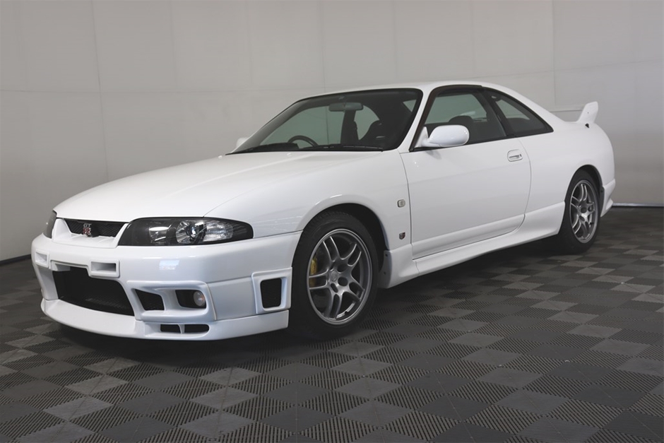1996 Nissan Skyline R33 GTR V-SPEC S2 Import (WOVR-Inspected) Auction ...