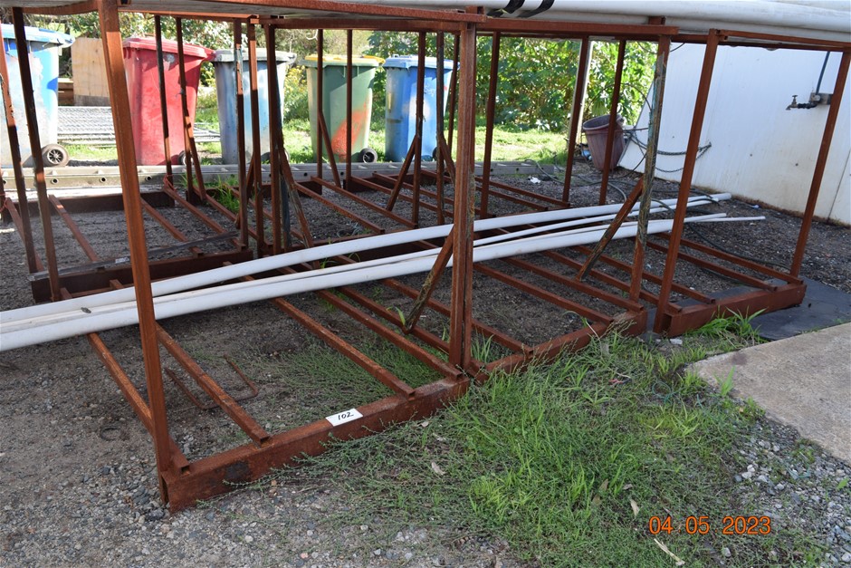 Lot of 6 Steel Framed Interlocking Stands Auction (0102-9041388 ...