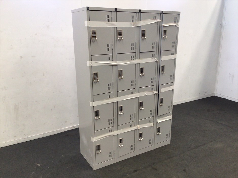 16 Bay Storage Locker Unit Auction (0045-7045341) | Grays Australia