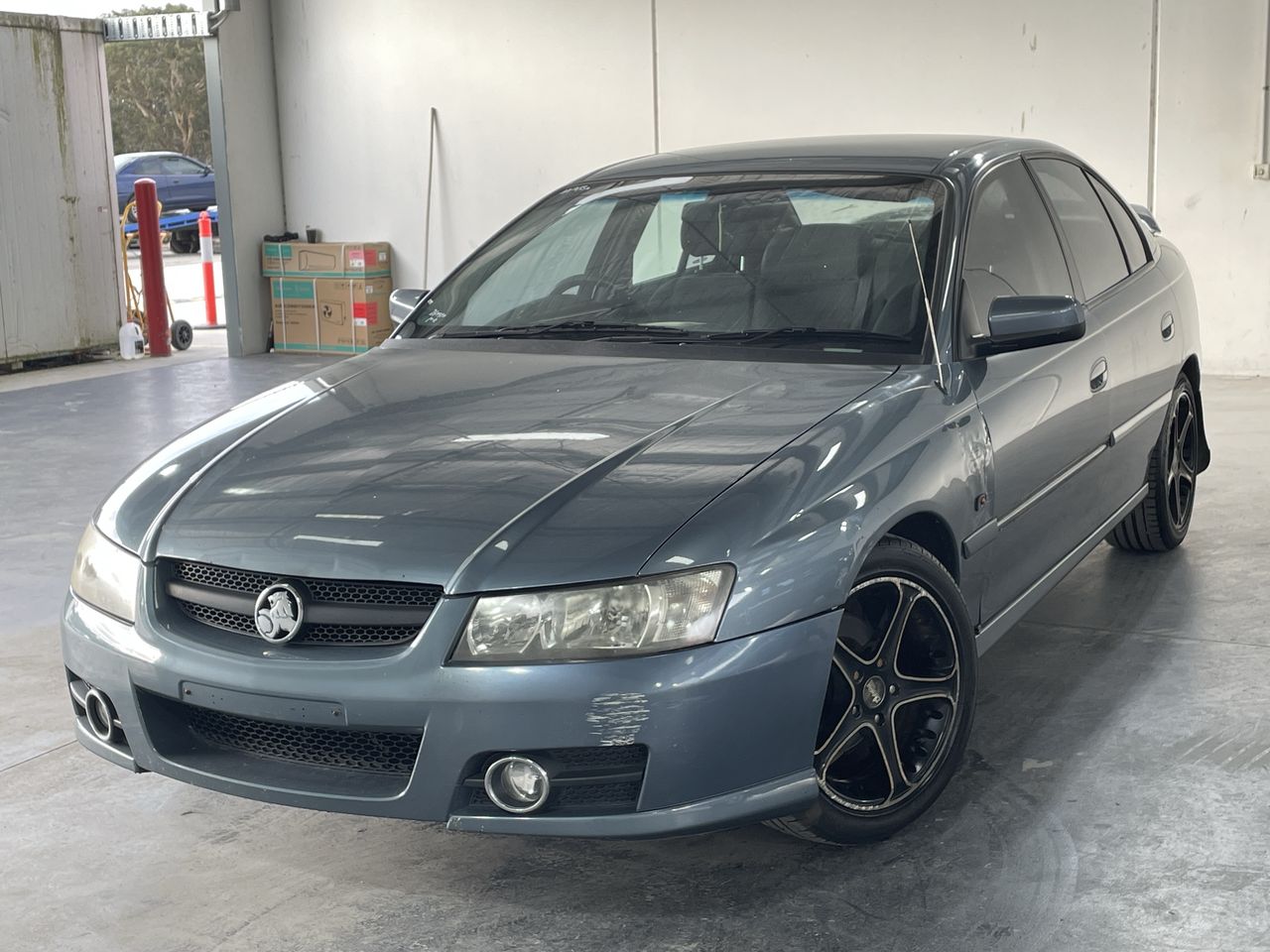 2005 Holden Commodore Executive VZ Automatic Sedan Auction (0001 ...