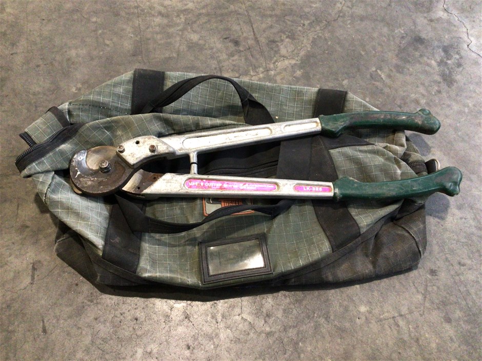 Alloy Parrot Beak Cutter with Tool Bag Auction (0010-8017282) | Grays ...