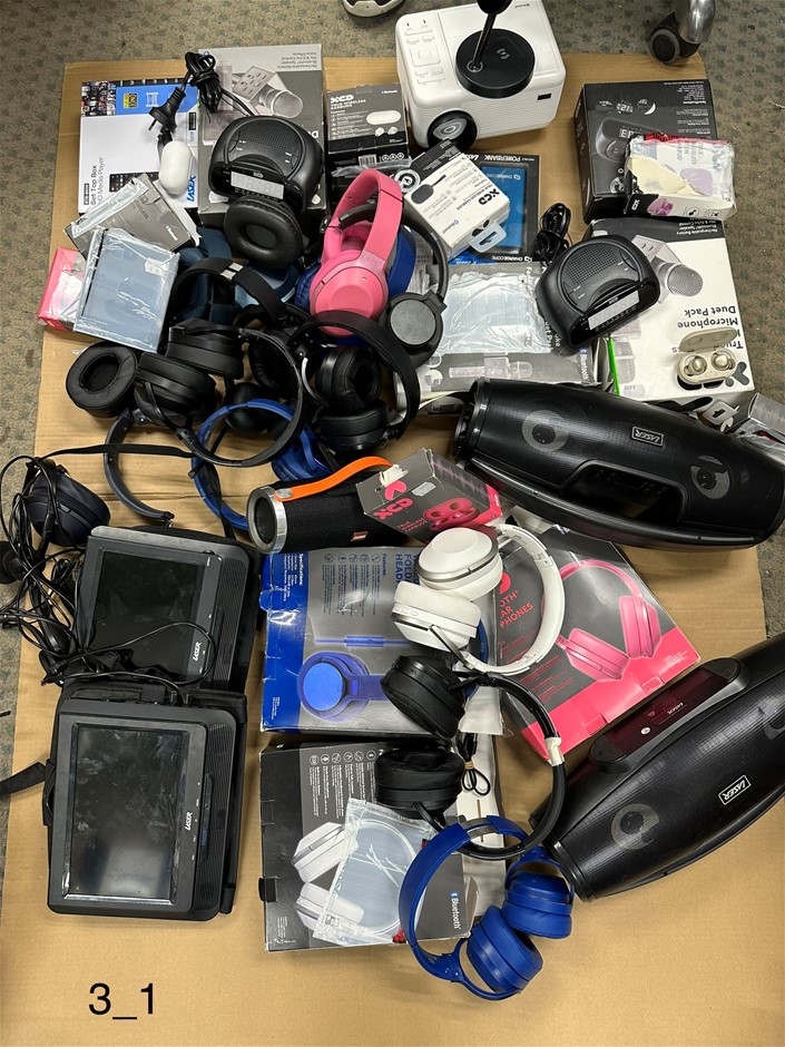 Box of Electronics Auction (0003-2552662) | Grays Australia