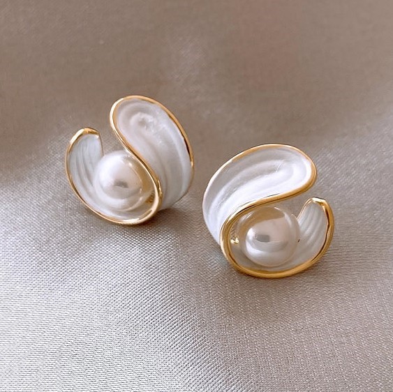 Designer Shell Twirl Simulated Pearl Statement Earrings in Gold Auction ...