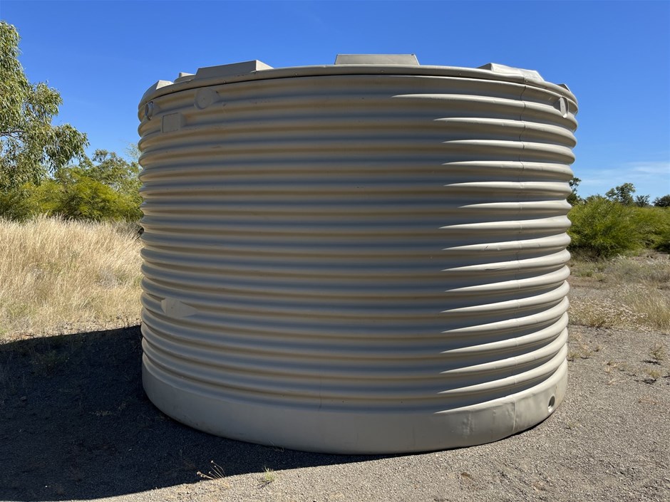 Poly Water Tank And Checker Plate Service Ute Tray Auction (0032 ...