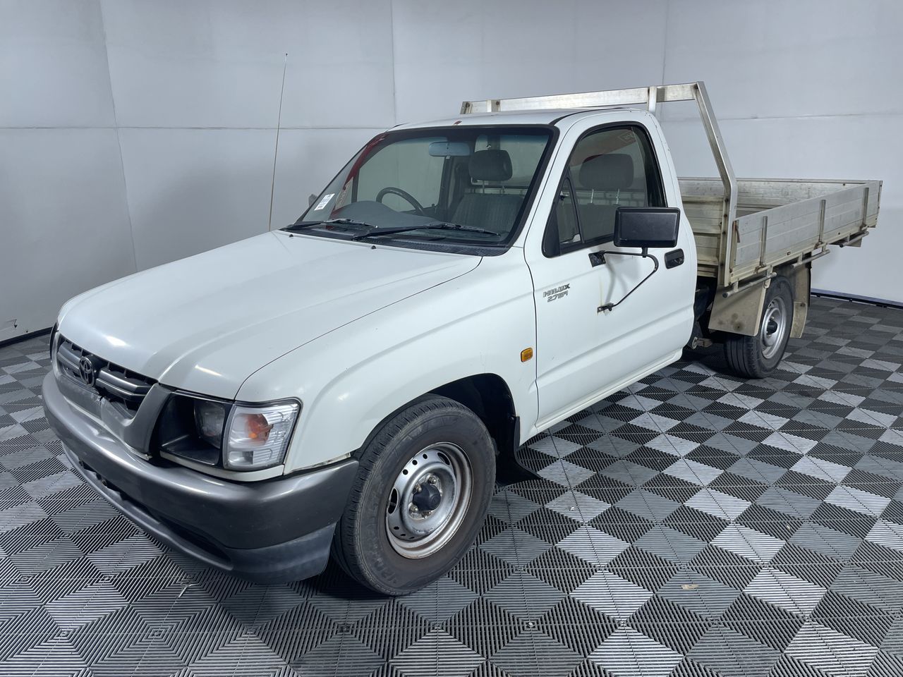 2002 Toyota Hilux Manual Cab Chassis Auction (0001-50703740) | Grays ...
