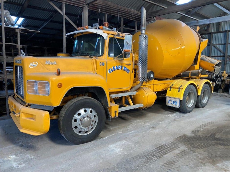 1990 Mack Value-Liner 6x4 Concrete Agitator Auction (0005-5052958 ...