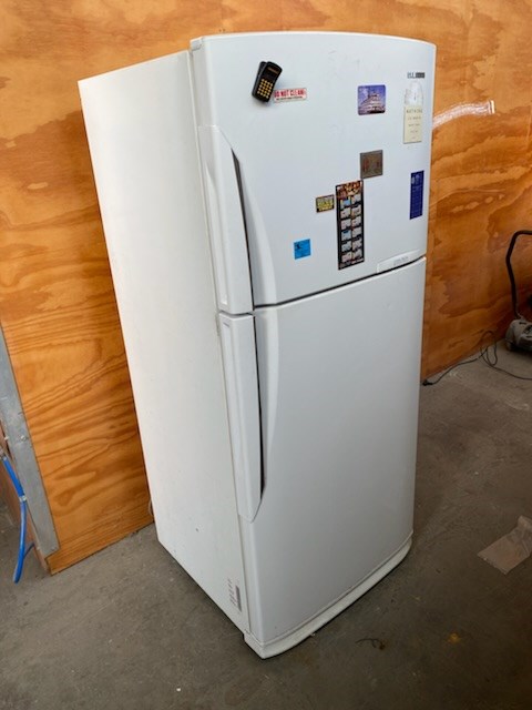 Samsung SR-52NXA Top Mount Refrigerator Auction (0203-3025796) | Grays ...