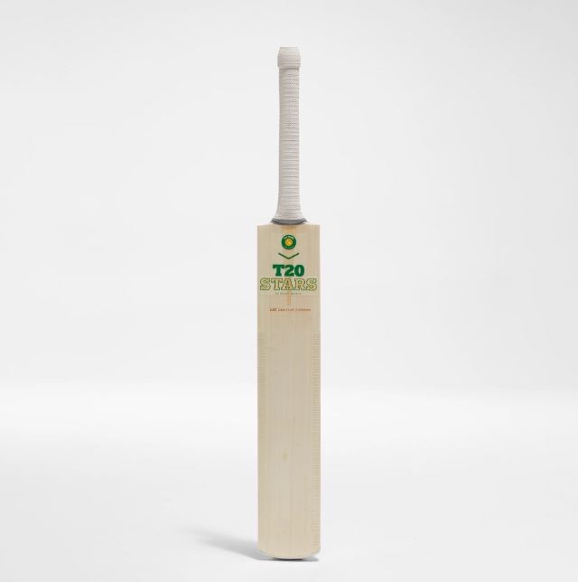 Set of 2 x T20 STARS By Shane Watson Plus Bat - Junior (Size: Harrow ...
