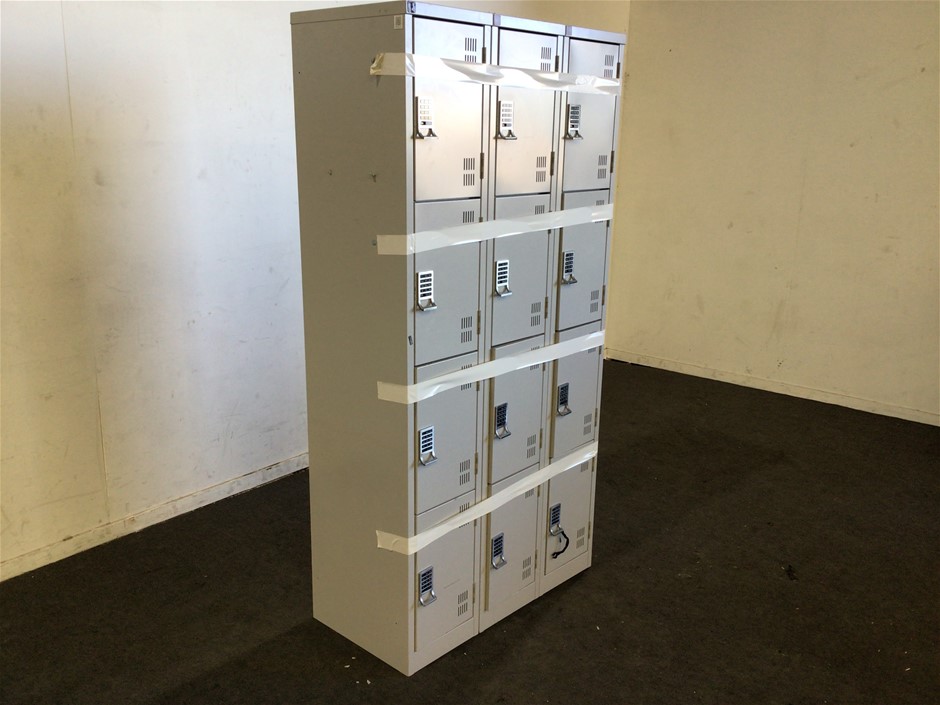12 Bay Storage Locker Unit Auction (0085-7045341) | Grays Australia