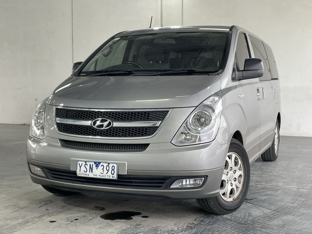 2011 Hyundai iMAX TQ Turbo Diesel Automatic 8 Seats People Mover ...