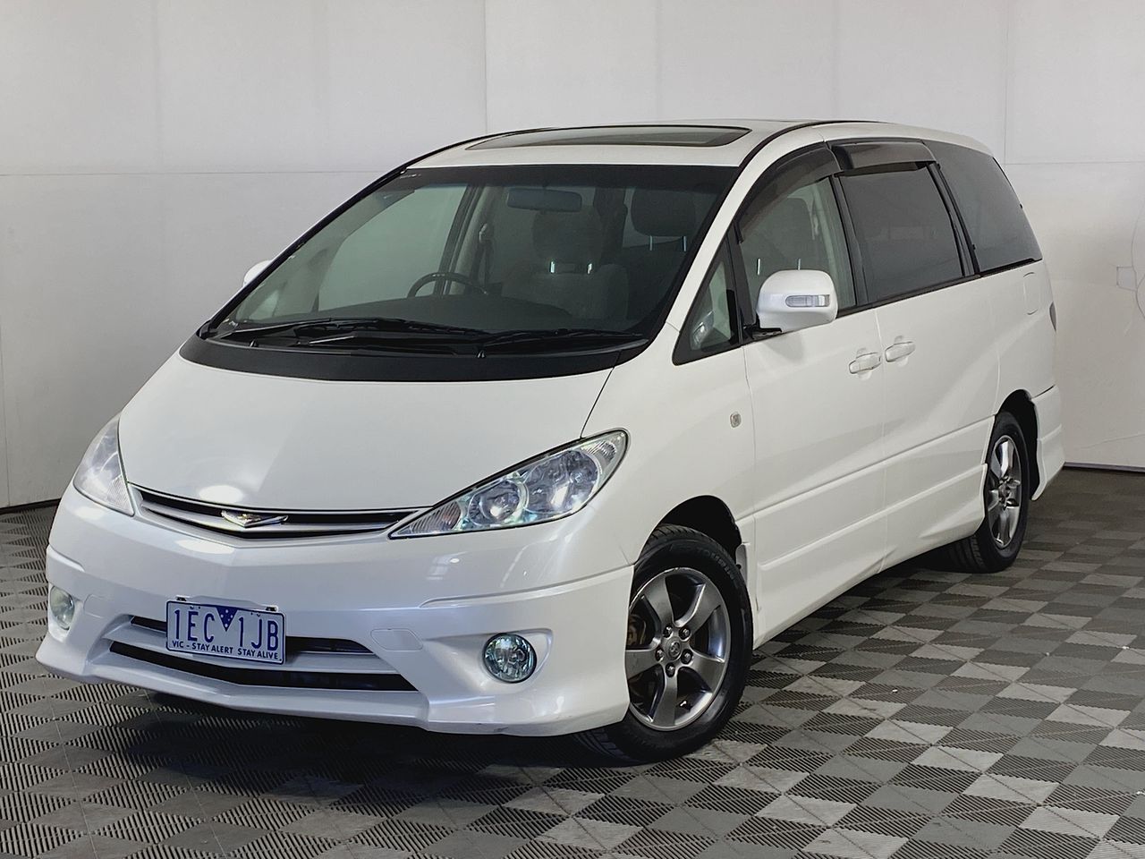2013 Toyota Estima Import Automatic Van Auction (0001-21002036) | Grays ...