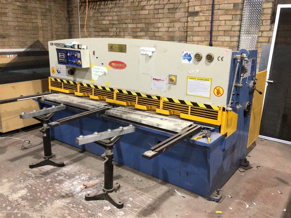 Steel Master Hydraulic Sheer Auction (0001-3025835) | Grays Australia