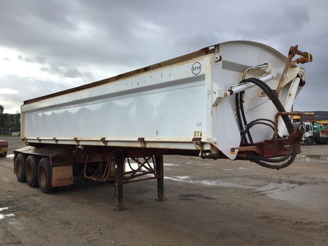 2011 Road West Transport RWT TRI 350 Triaxle Side Tipper Lead Trailer ...
