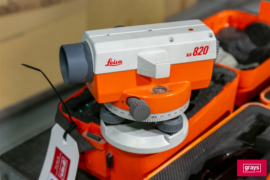 Leica NA820 Surveyor's Transit Optical Unit Auction (0585-5053088 ...