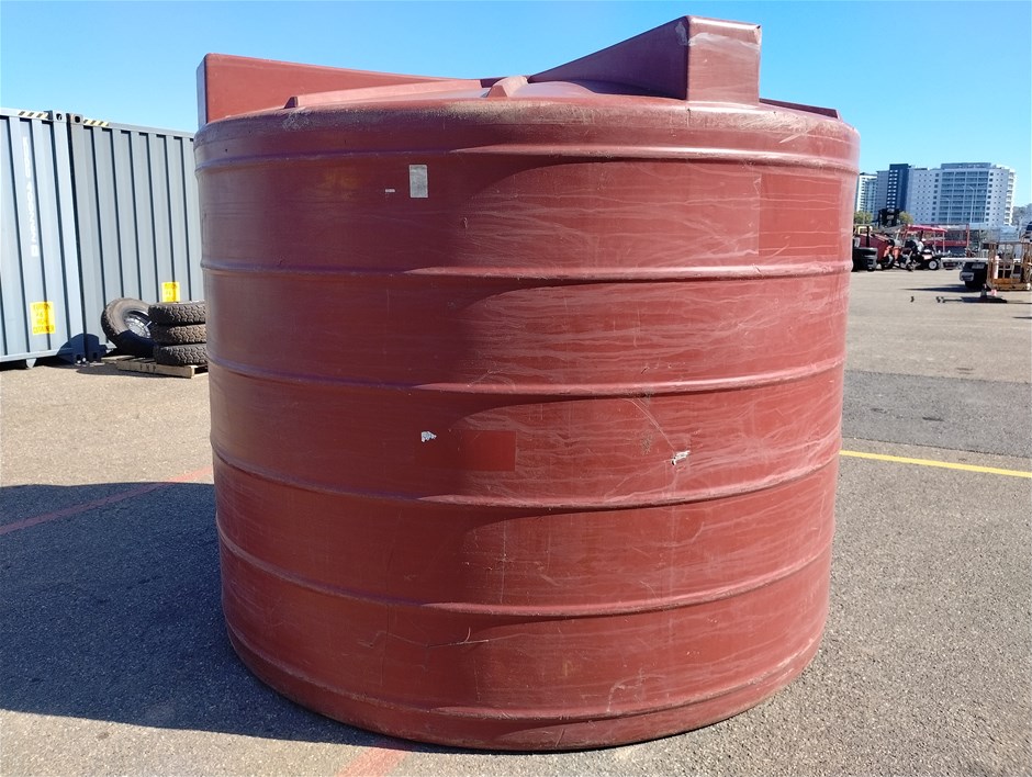 Q-Tank 10000L Poly Tank Auction (0040-7044967) | Grays Australia