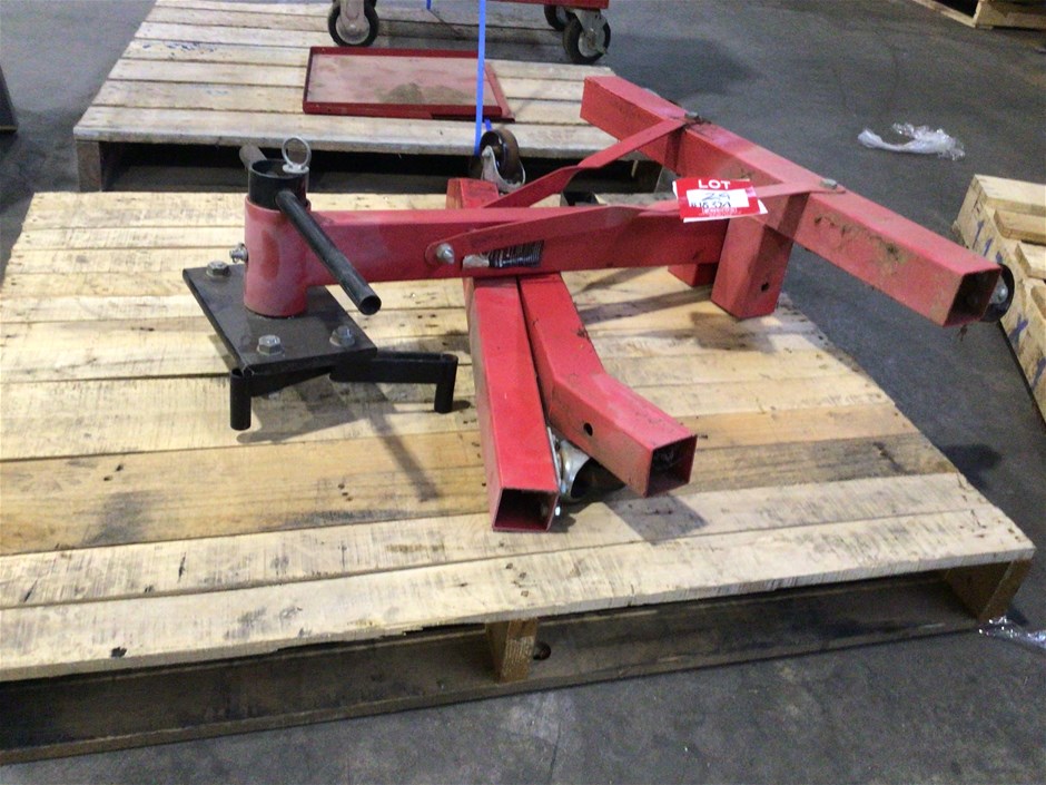 Engine stand Auction (0024-8017434) | Grays Australia