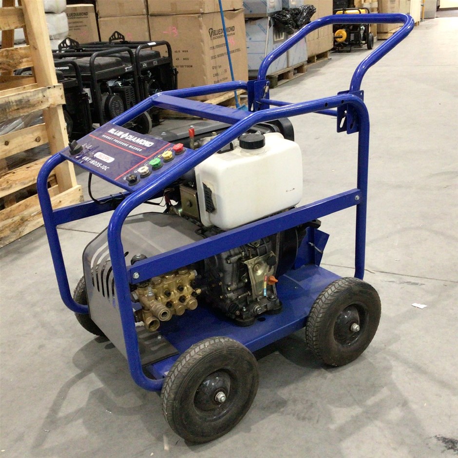 Hornet 3500PSI 10HP Diesel Pressure Washer (Retail Return) (WP400200 ...