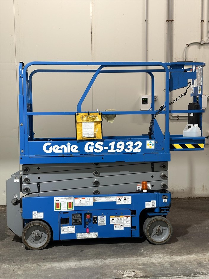 GENIE GS-1932 19Ft slab electric scissor lift Auction (0120-3025862 ...