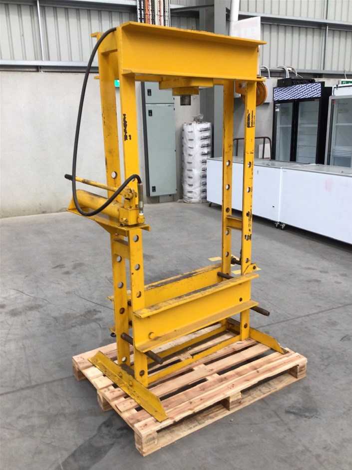 Fleet Hydrol Hydraulic Press Auction (0004-3027142) | Grays Australia