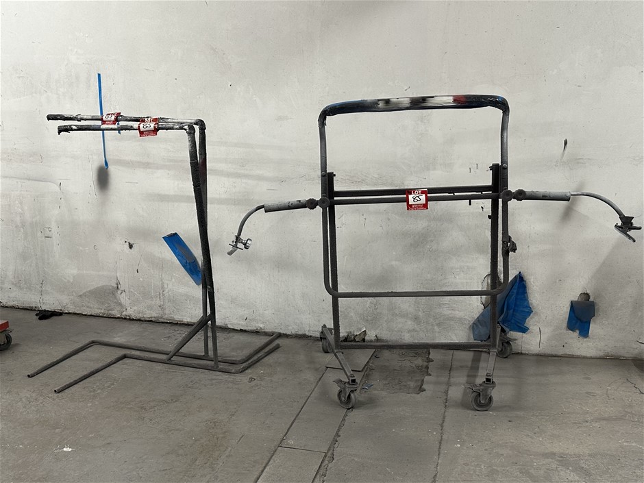 1 x Mobile bumper stand and 2 x spray painting stands Auction (0085 ...
