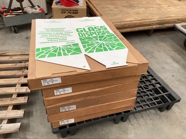 6 x Boxes Of 6 Broken Glass Disposal Boxes Auction (0020-9045092 ...